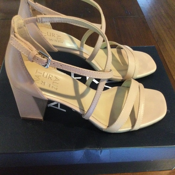 Naturalizer | Shoes | Naturalizer Shoes Size 75 Tiffcremebrulee New In ...